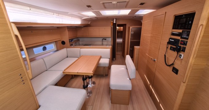 Dufour 530 - Specs, layout & video | SamBoat