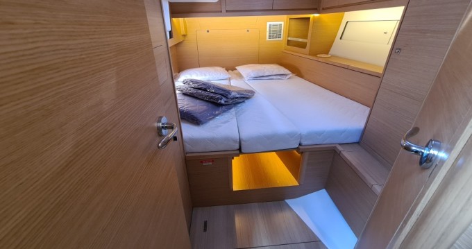 Dufour 530 - Specs, layout & video | SamBoat