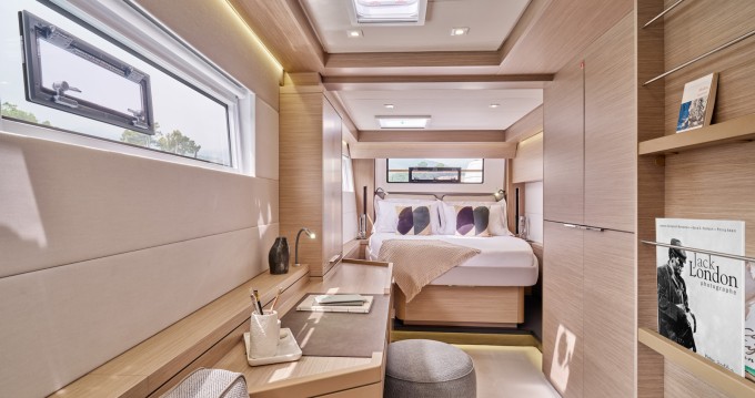 Lagoon 51 - Specs, layout & video | SamBoat