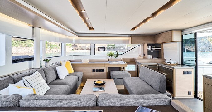 Lagoon 51 - Specs, layout & video | SamBoat