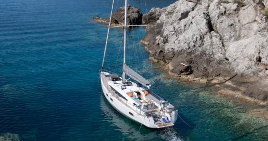 Jeanneau 54 - Specs, layout & video | SamBoat