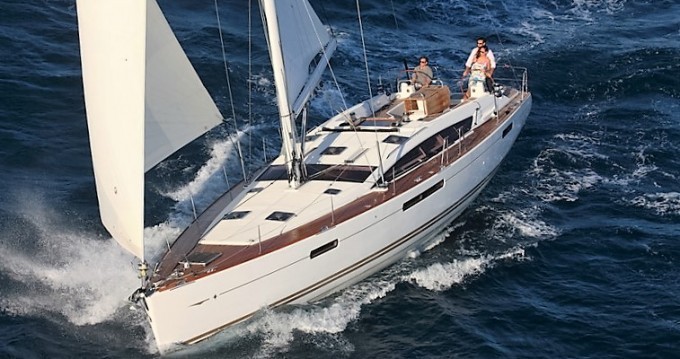 Jeanneau 53 - Specs, layout & video | SamBoat