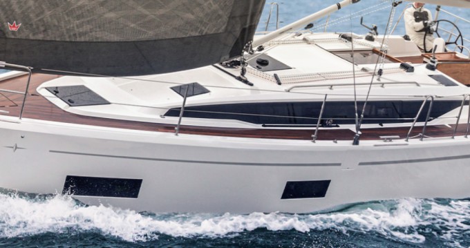 Bavaria C38 - Specs, layout & video | SamBoat