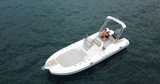 Tempest 700 - Specs, layout & video | SamBoat