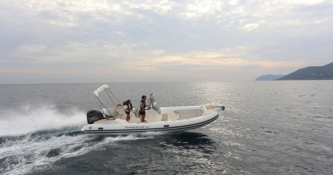 Tempest 700 - Specs, layout & video | SamBoat