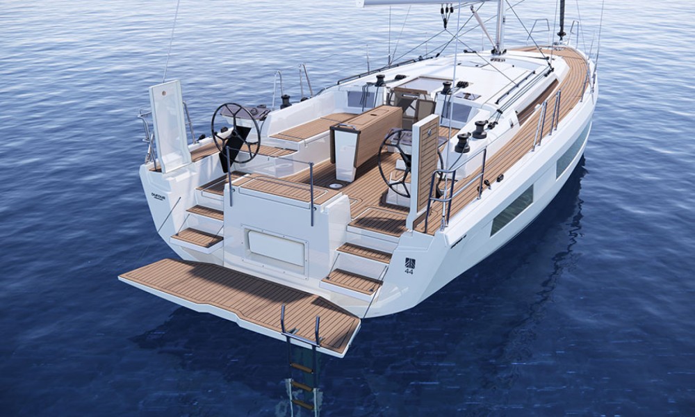 Dufour 44 - Specs, layout & video | SamBoat